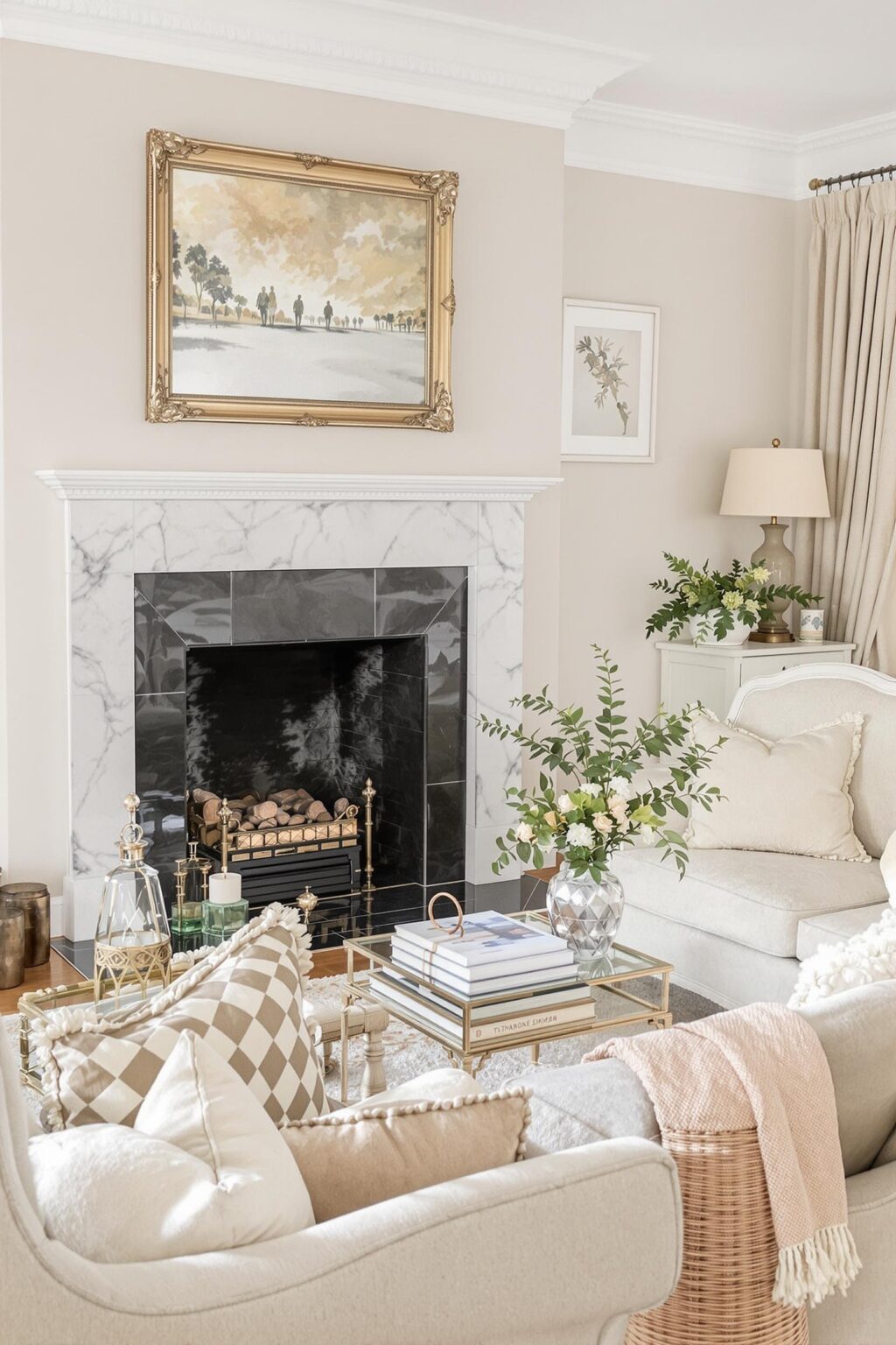 18 Classic English Living Room Designs That Exude Sophistication